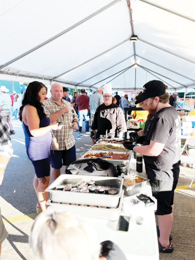 Throwdown brings flavor, crowd to downtown Parkersburg | News, Sports ...